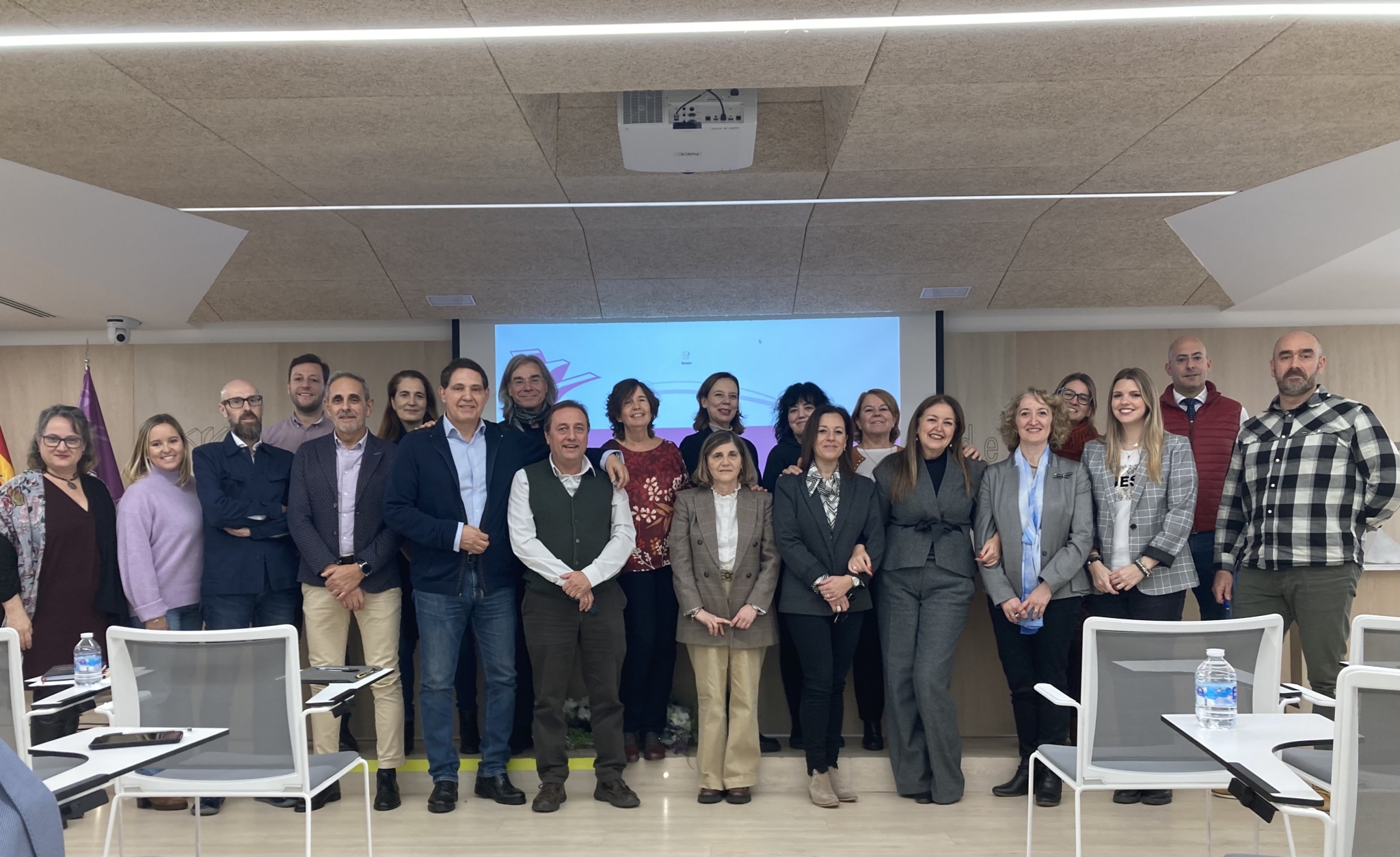 Reunión del Área de Psicología Jurídica del Consejo de Colegios de Psicología – Colegio Oficial ...